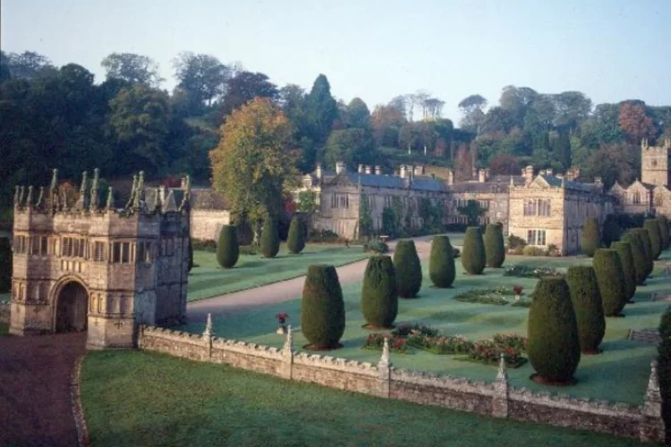 National Trust Properties - Hannafore Kiosk in Looe, Cornwall
